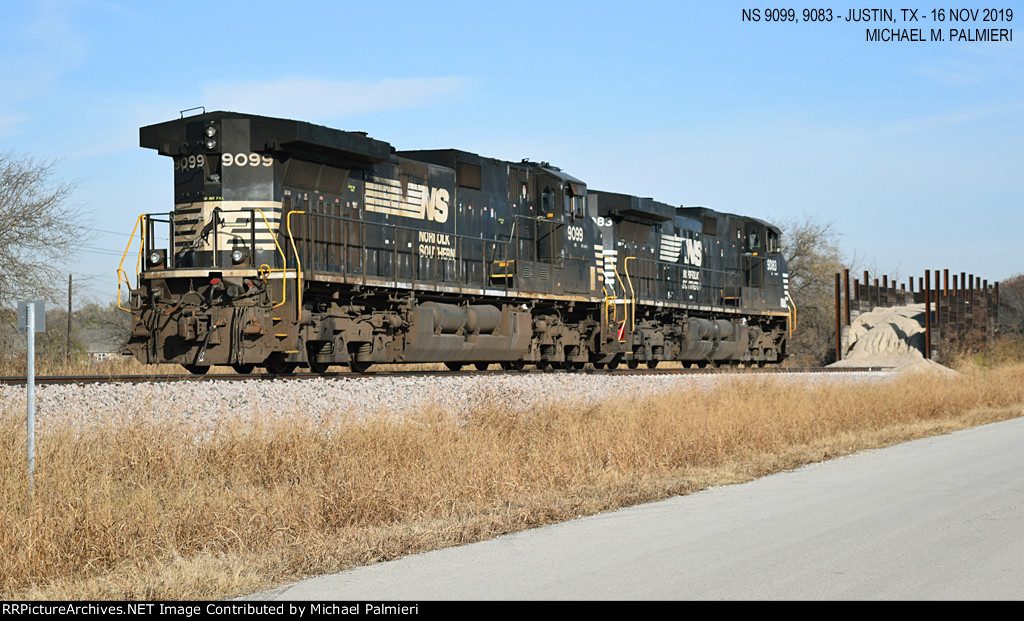 NS C44-9W Units 9099 and 9083